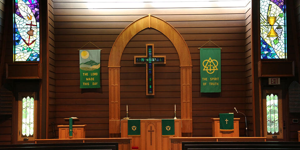 Pilgrim Lutheran Church – 319-234-2071